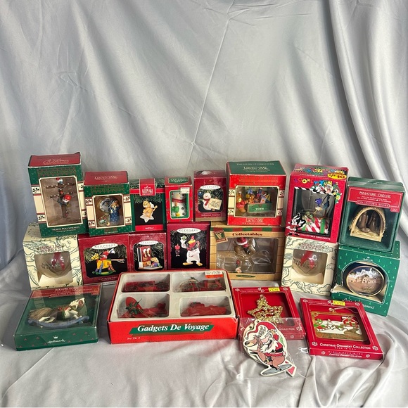 Hallmark | Holiday | Vtg Hallmark Keepsake Enesco Shoebox Christmas ...